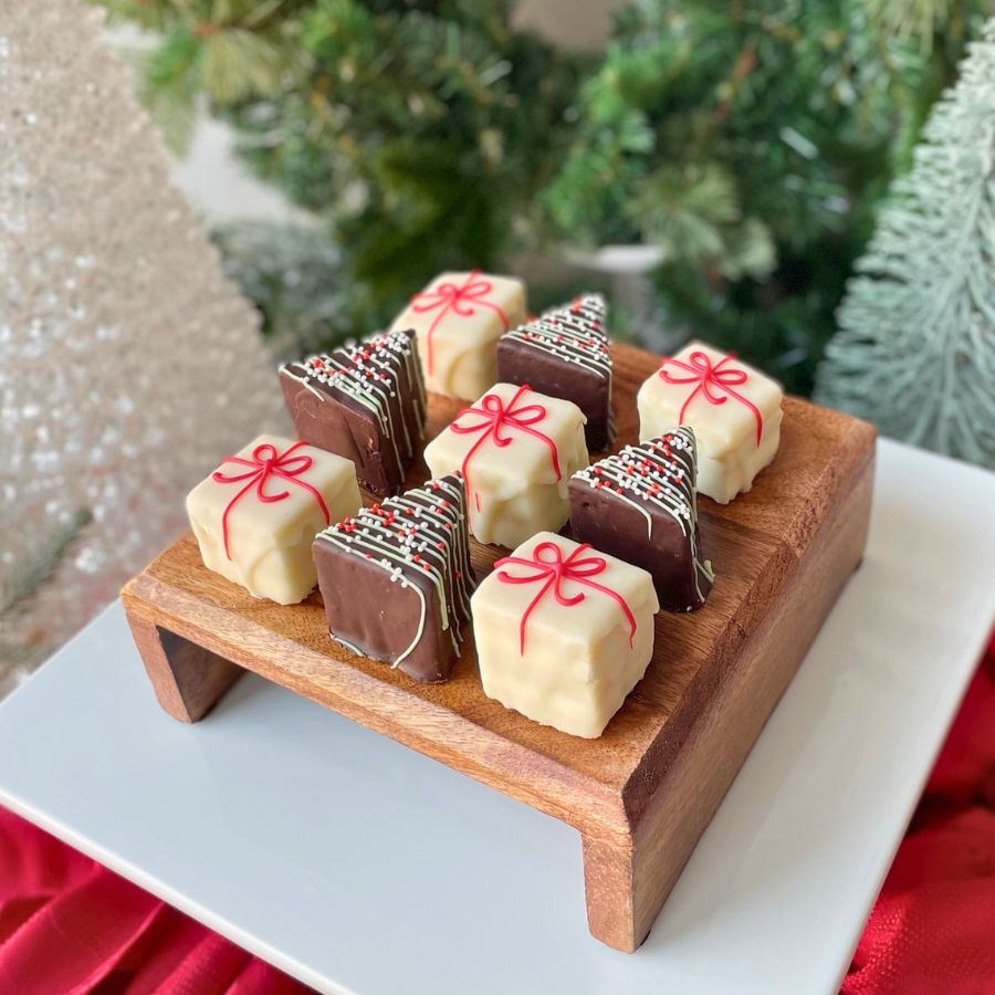 Dragonfly Cakes® | Sweet Luxury, Mindfully Made